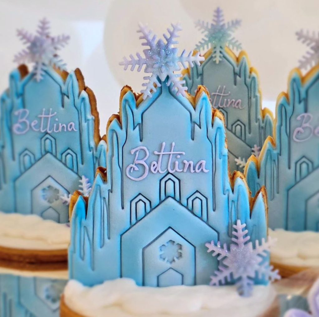 Cortador e Marcador Castelo Frozen – Mariana Garbi